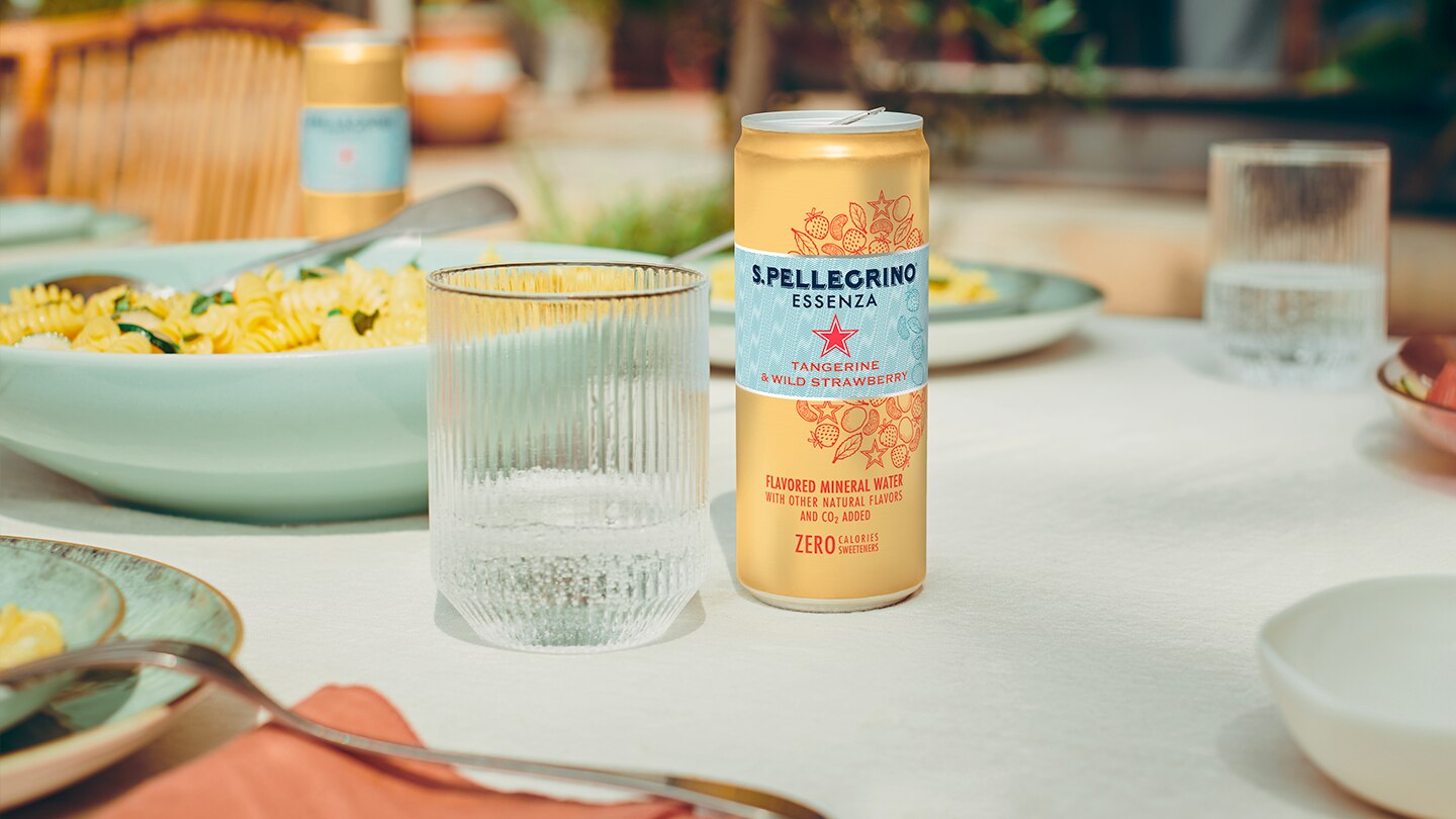 S.Pellegrino Essenza: refreshing taste, zero calories | Sanpellegrino